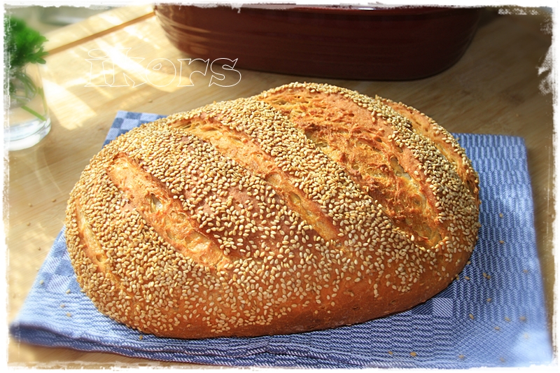 Kochen....meine Leidenschaft : Sesam Buttermilch Brot