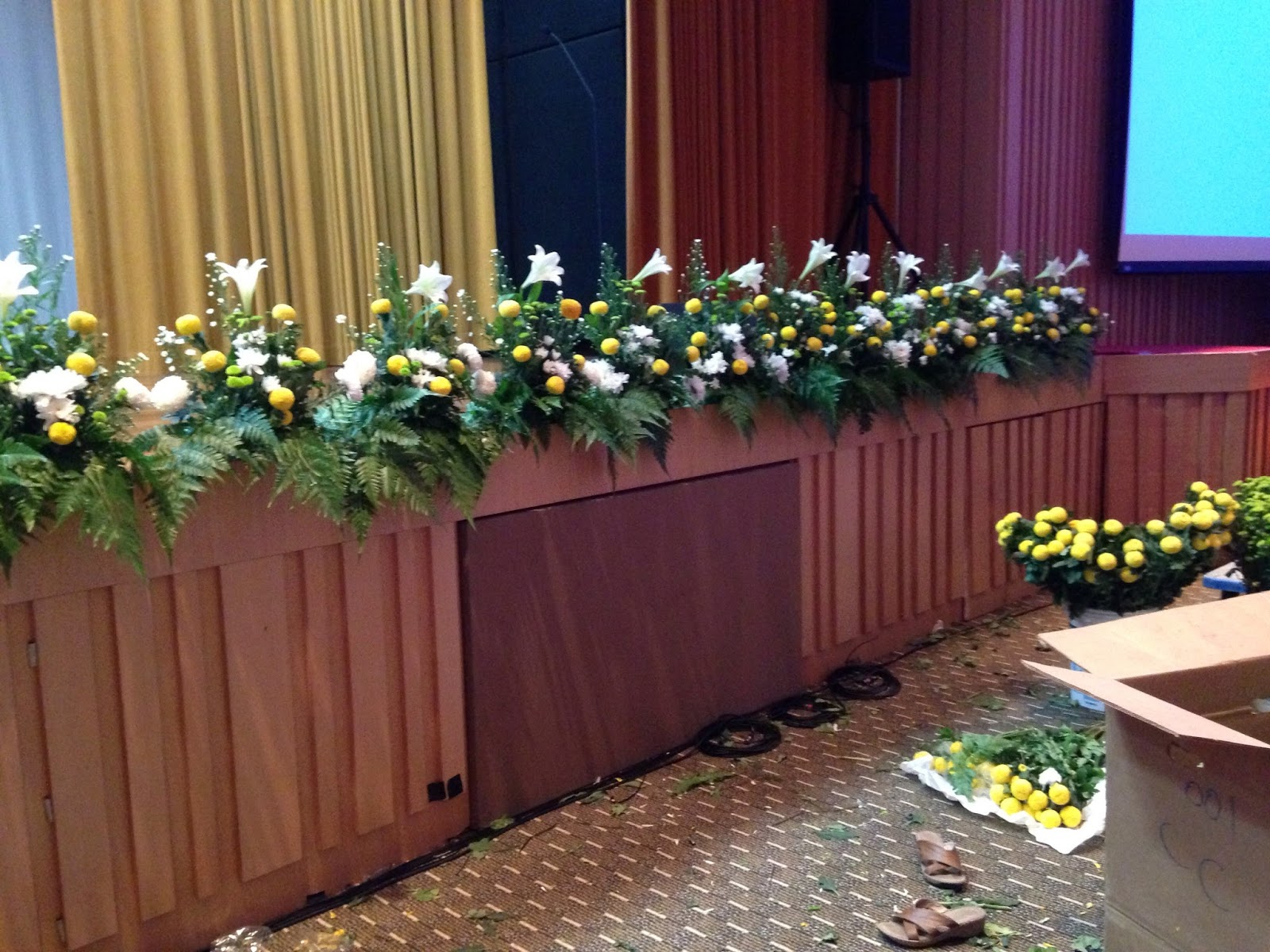 HIASAN PENTAS BUNGA SEGAR & LANDSKAP: HIASAN PENTAS