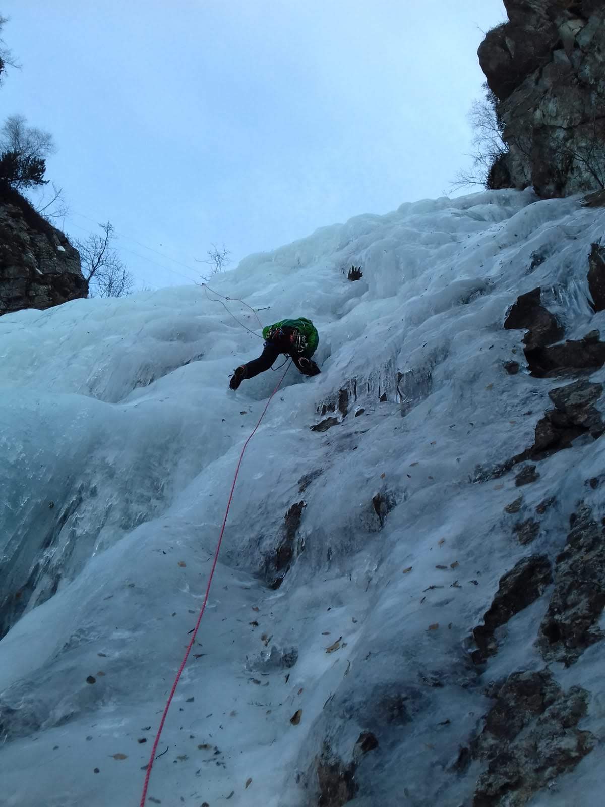 Vertical age: Cascate di ghiaccio in Val Paghera