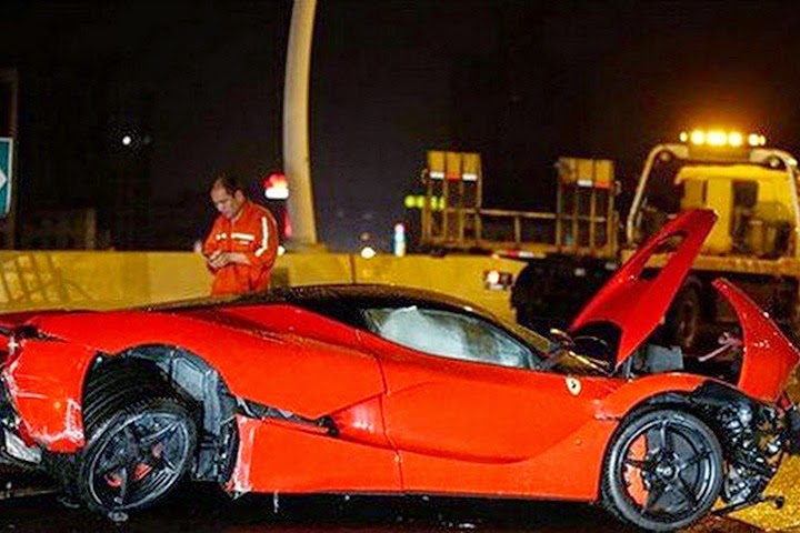 $1.3 Million Ferrari LaFerrari Crashes in China