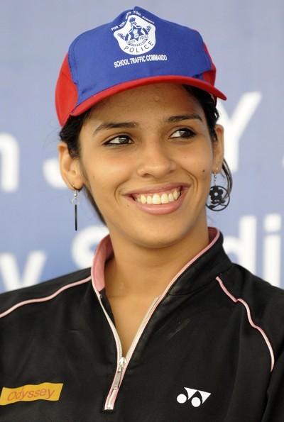 Glam Gallery: Cute Saina Nehwal kissing