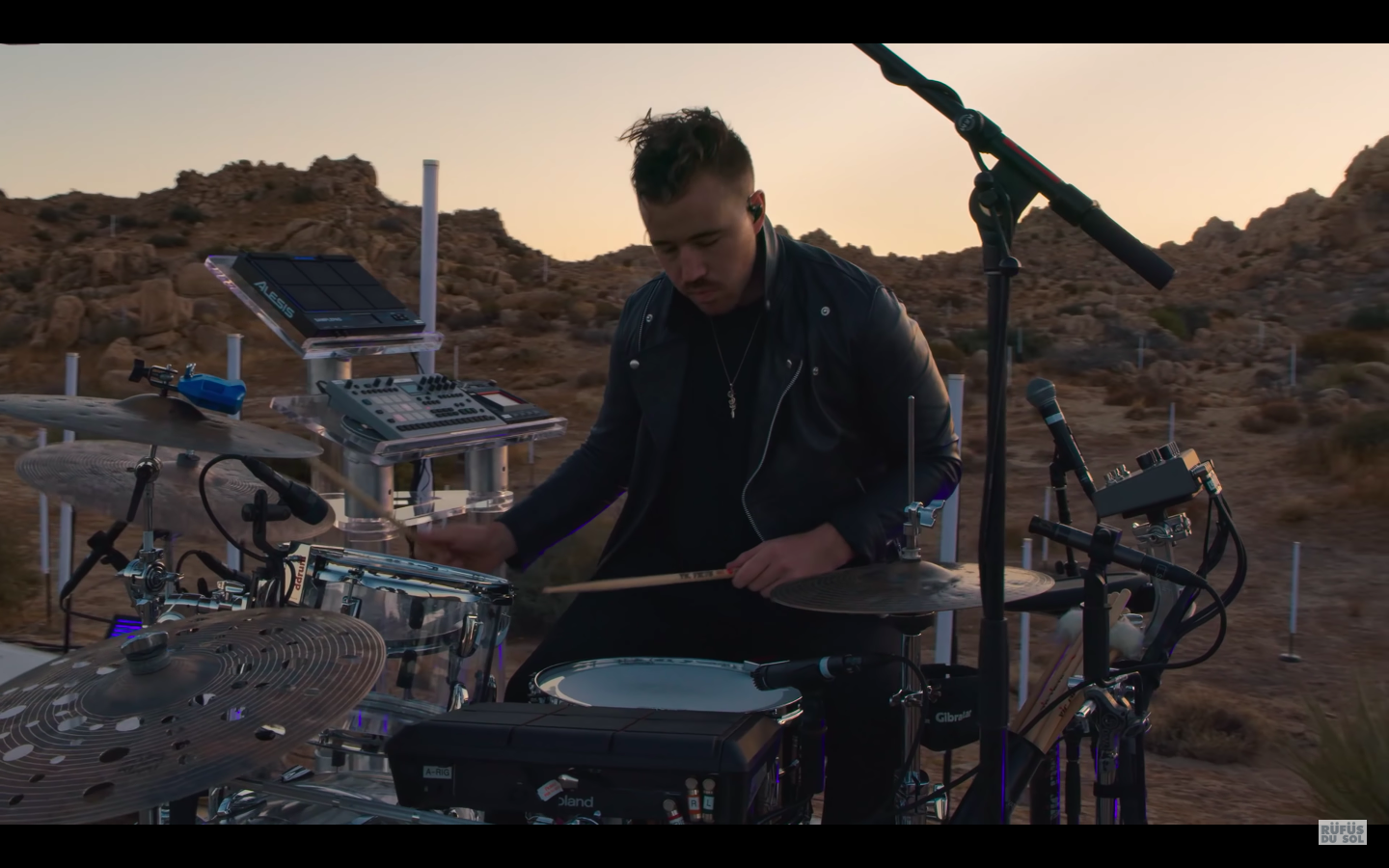 After Musiic: Rüfüs du Sol conquista el desierto de Joshua Tree con un ...