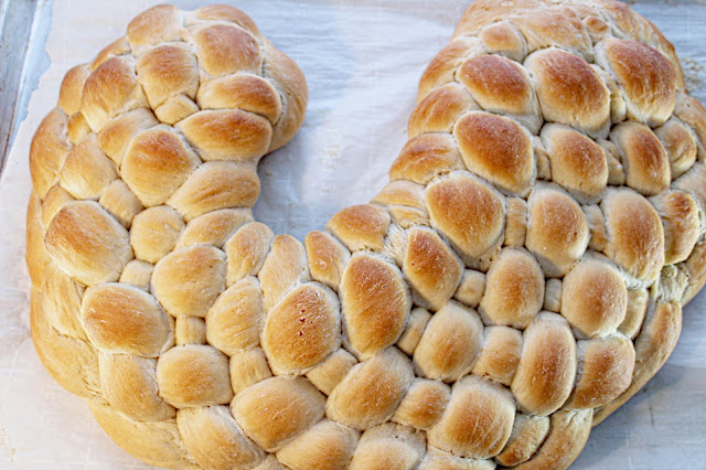 Chef Tess Bakeresse: My Decorative Bread from the International Artisan ...