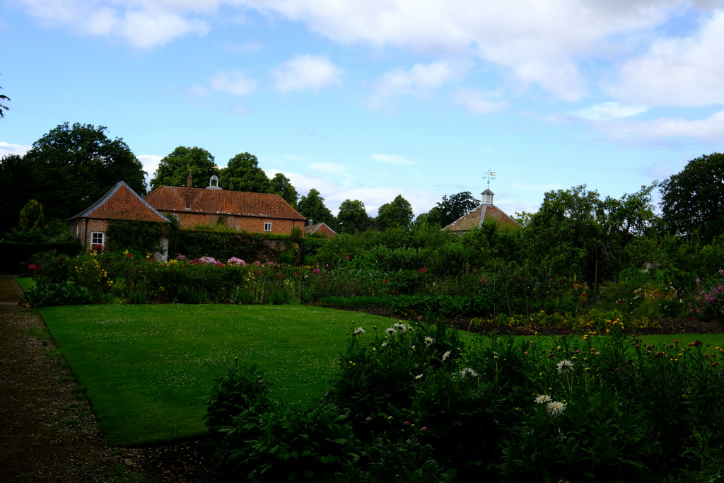 thequacksoflife: Freiston Church and Gunby Hall