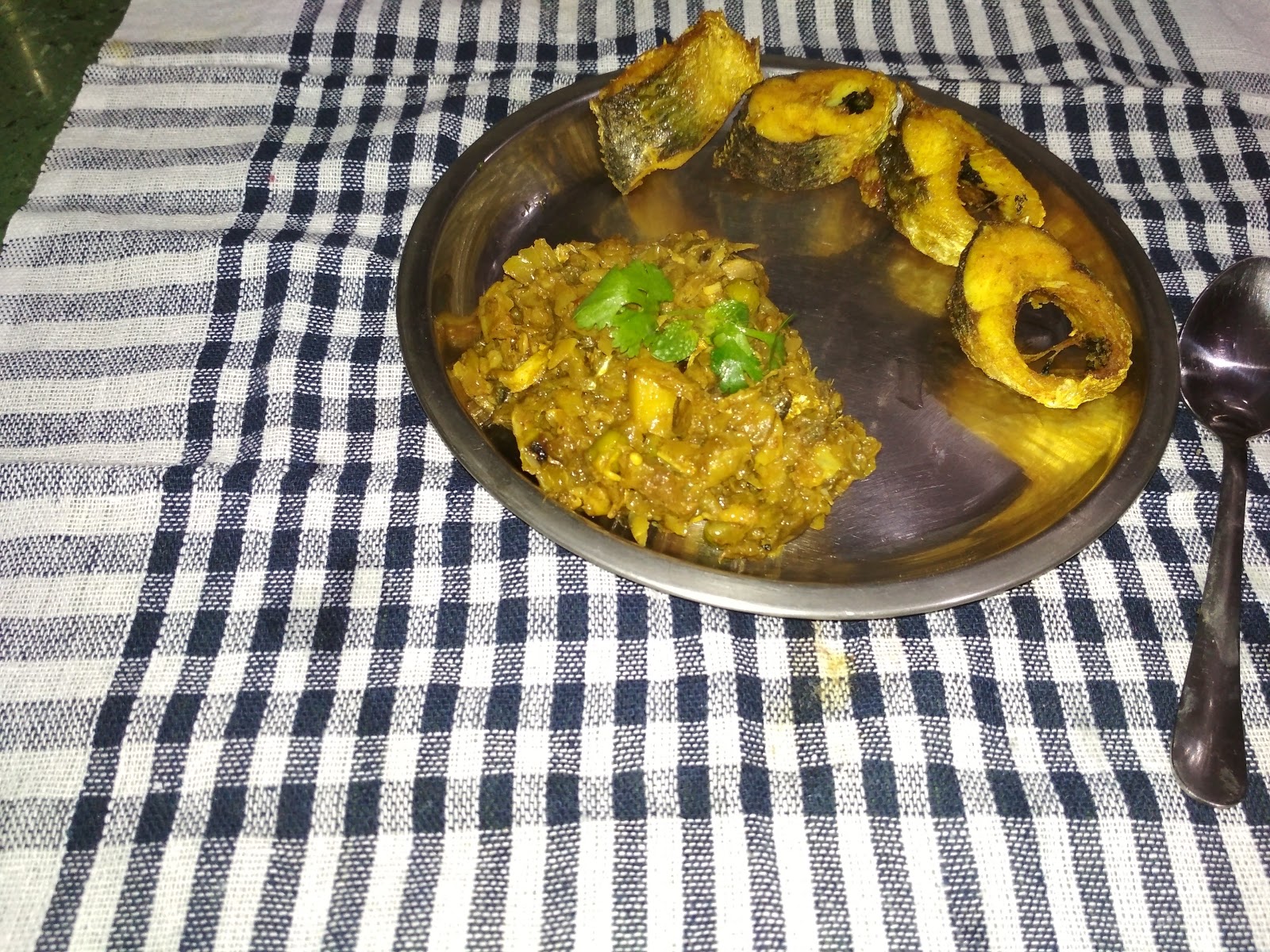 Fish and vegetable mixture( macha ghanta)