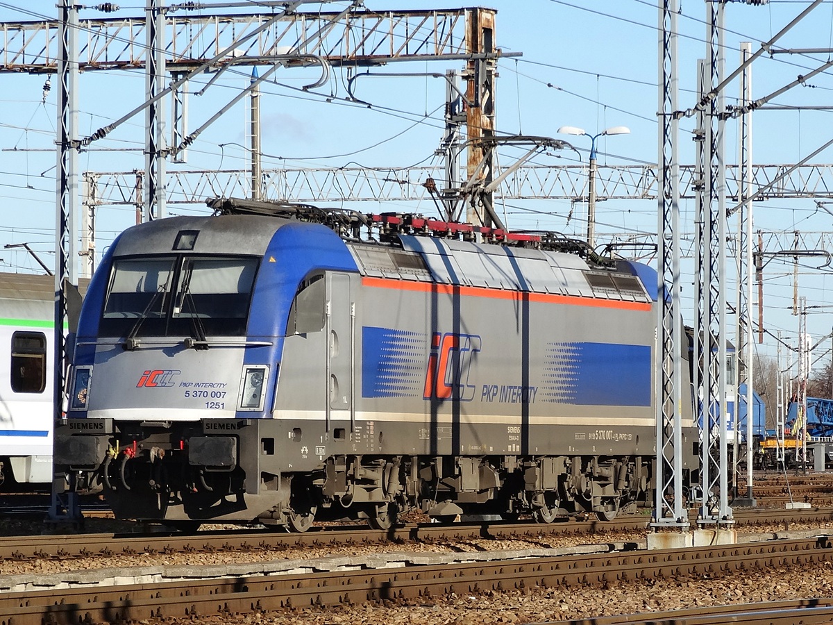 ES64U4 5 370 007 | EU44-007