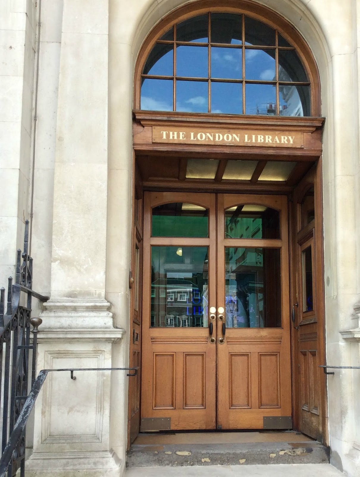 MABinBritain2015: London Library: Accessibility in a subscription library