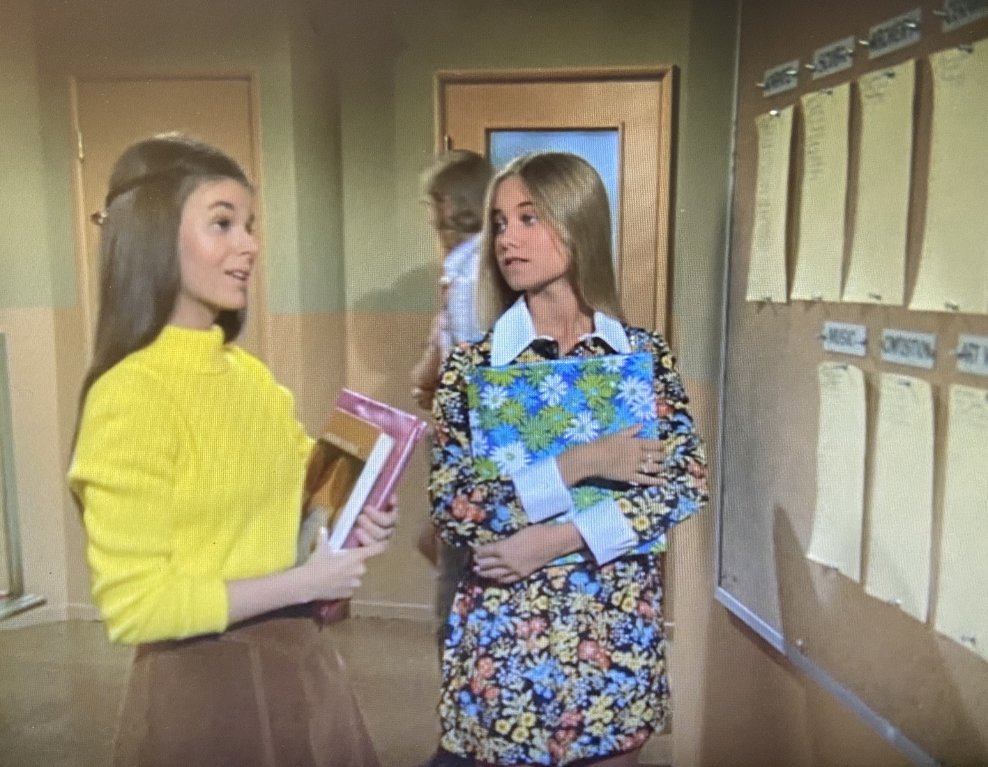 The Brady Bunch Blog: Vicki Cos