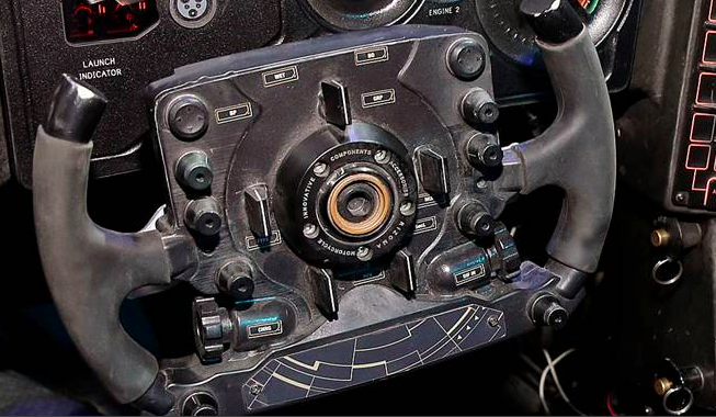 SNEAK PEEK : "Batman v Superman: Dawn Of Justice" - Inside The 'Batmobile'