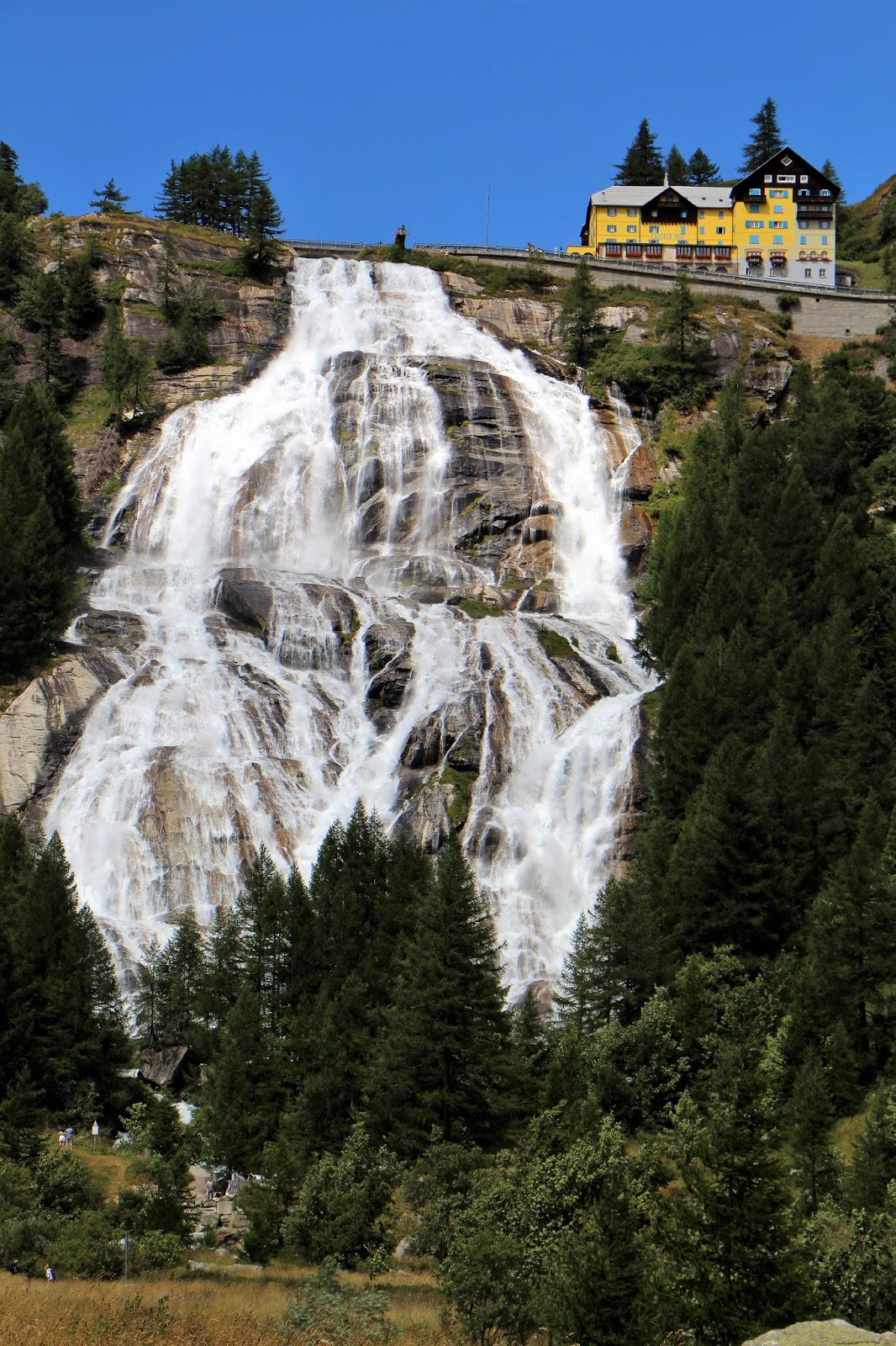 lo spettacolo dell'emozione: la Cascata del Toce, storia e resoconti di ...
