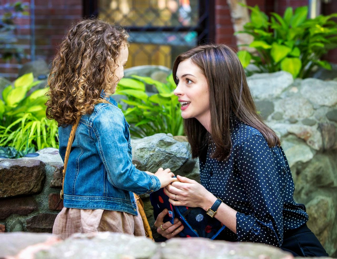 The Intern Movie starring Anne Hathaway and Robert De Niro : Teaser Trailer