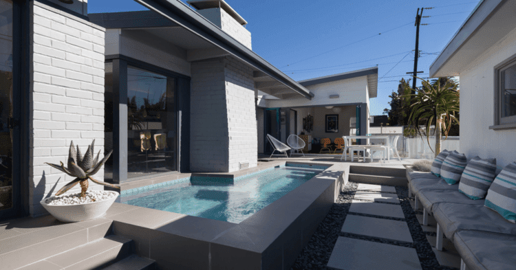 SweisKloss: Fire Resistant House