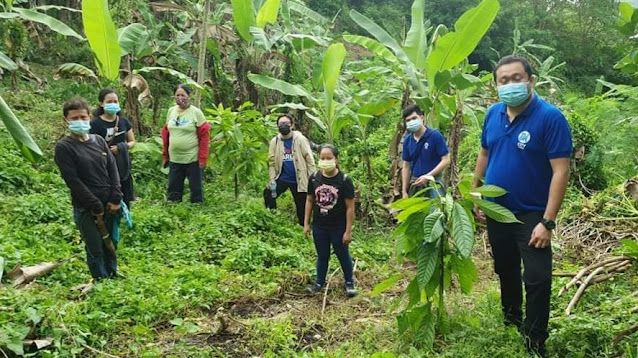 SM City Iloilo revisits "Grow A Million Trees" project site in Anilao