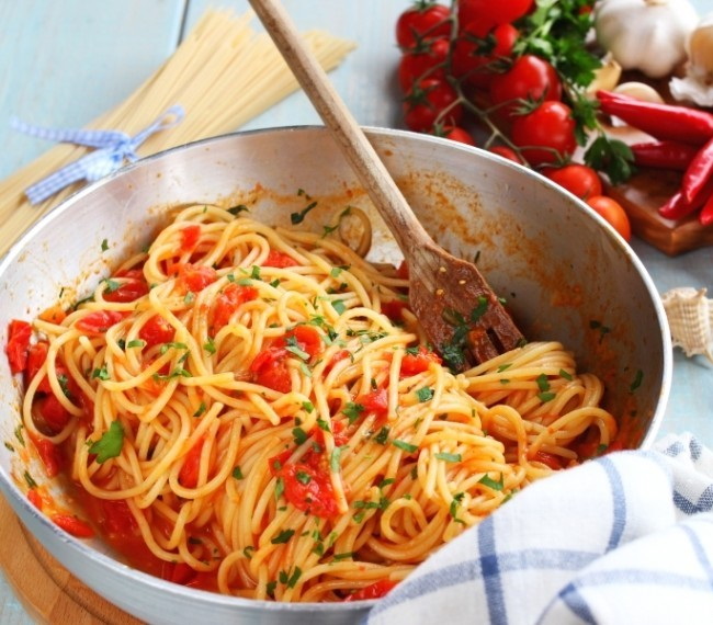 Spaghetti al Sugo "Scarpariello" / Spaghetti with Scarpariello Sauce ...