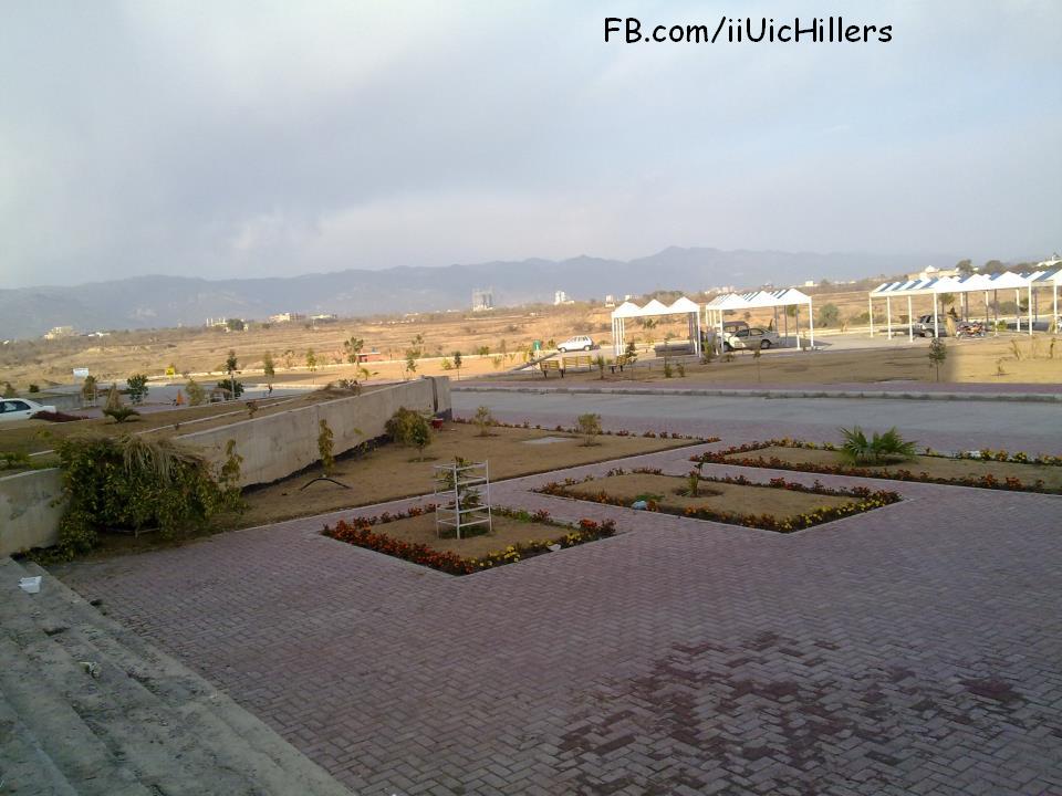 The View of Place in Front of Admin IIUI ~ IIUI Chillers