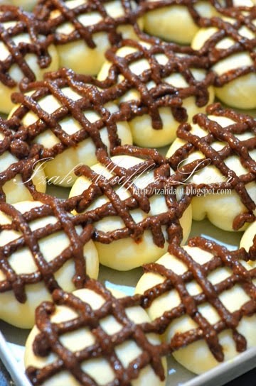 Izah Muffin Lover: Roti Inti Coklat