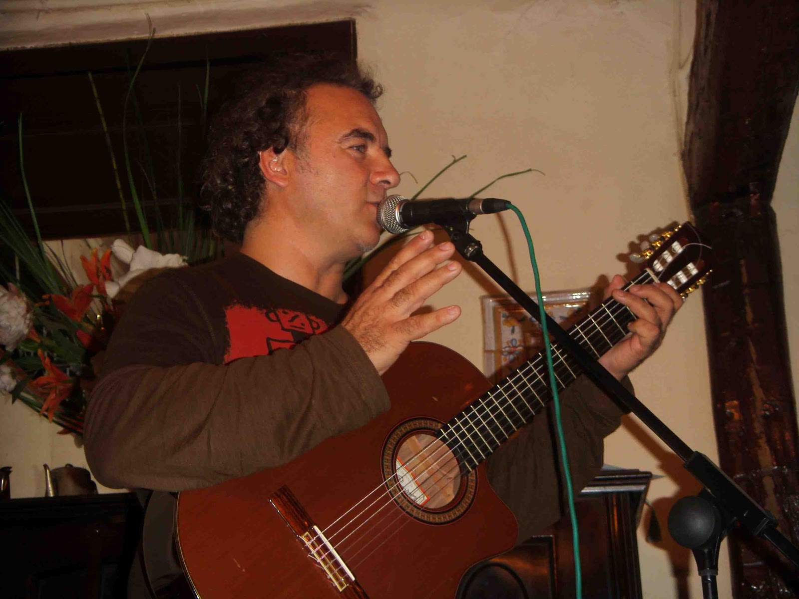 Cantemos como quien respira: ANDRÉS MOLINA EN "LIBERTAD 8" - II ...