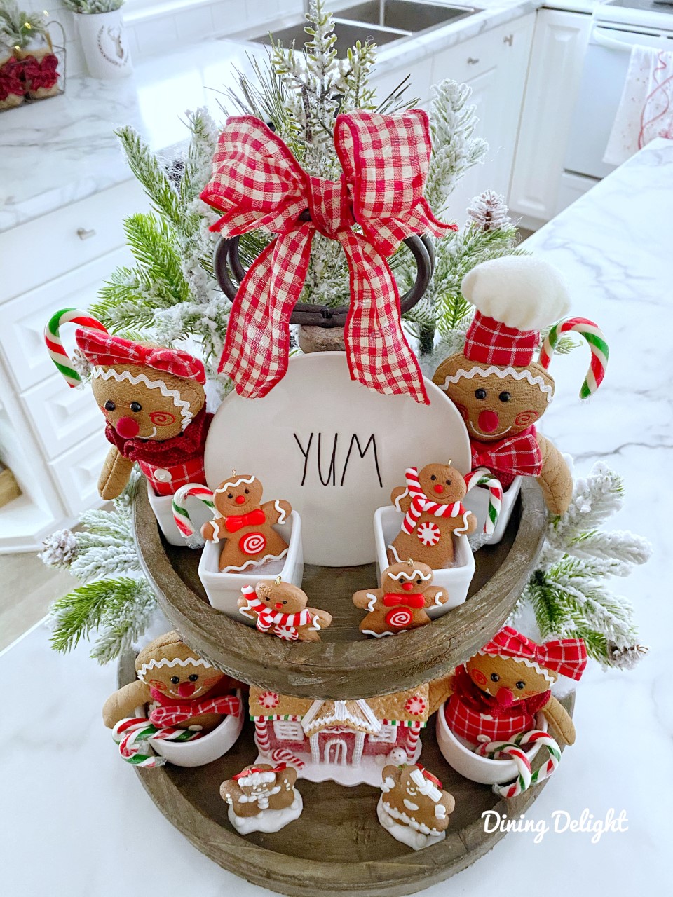 Dining Delight: Gingerbread Themed Tiered Tray