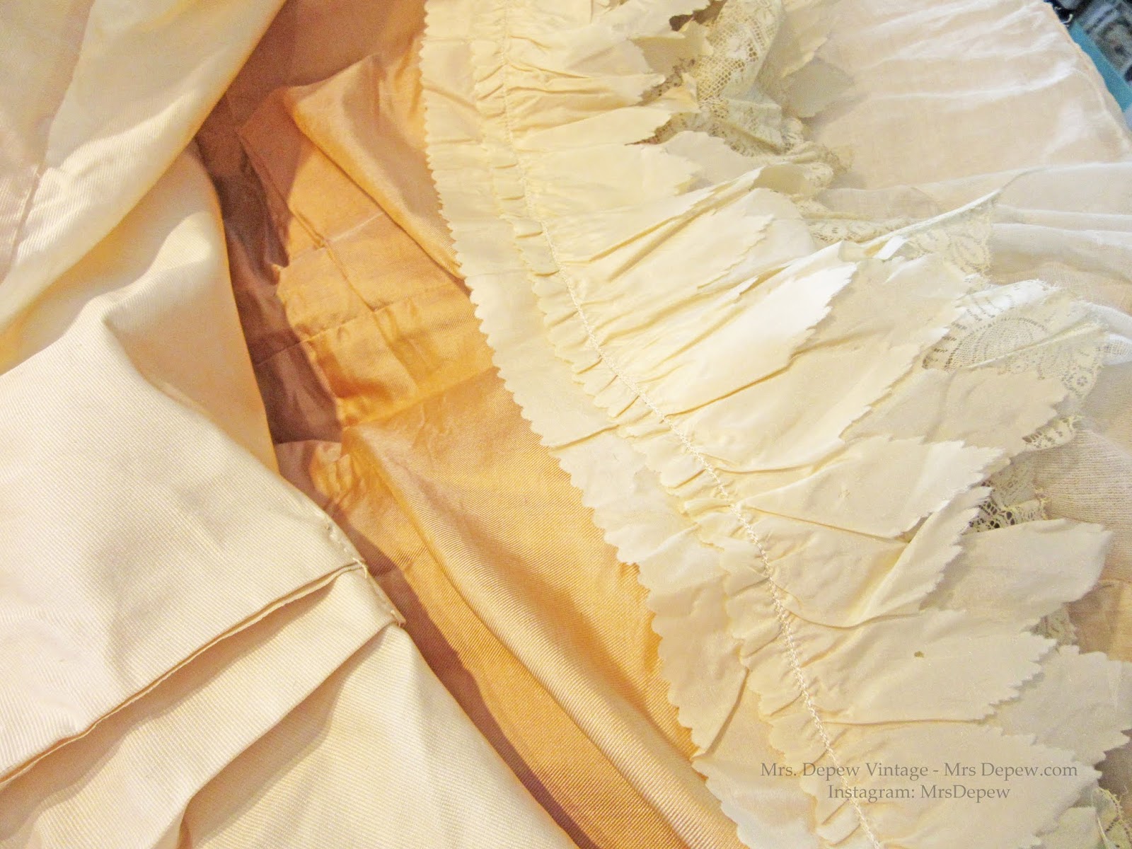 A Few Threads Loose: Anatomy of a Dress - The Unexpected Victorian Dress