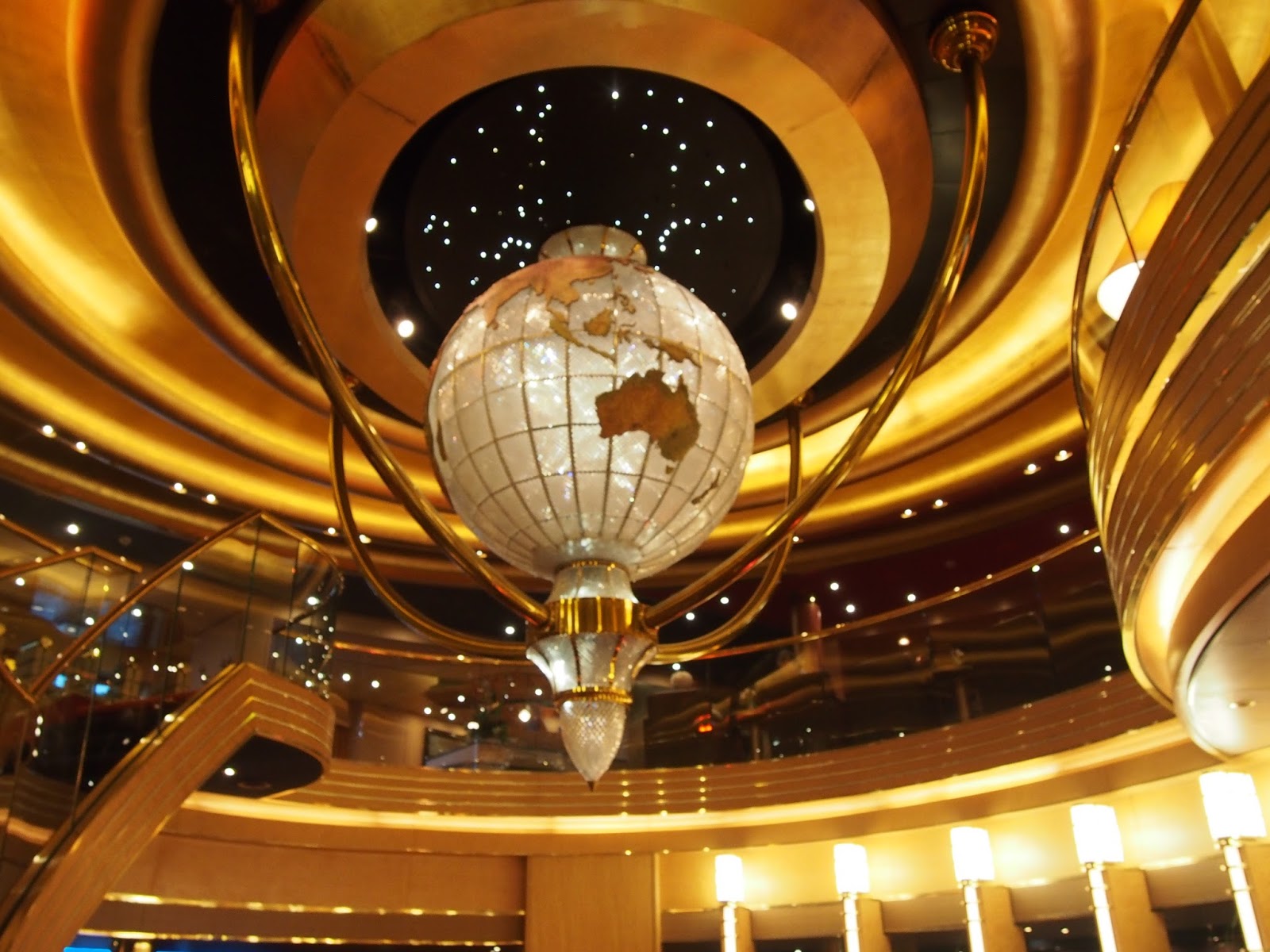 CRUISE AROUND THE WORLD: ms Oosterdam the ship's interior