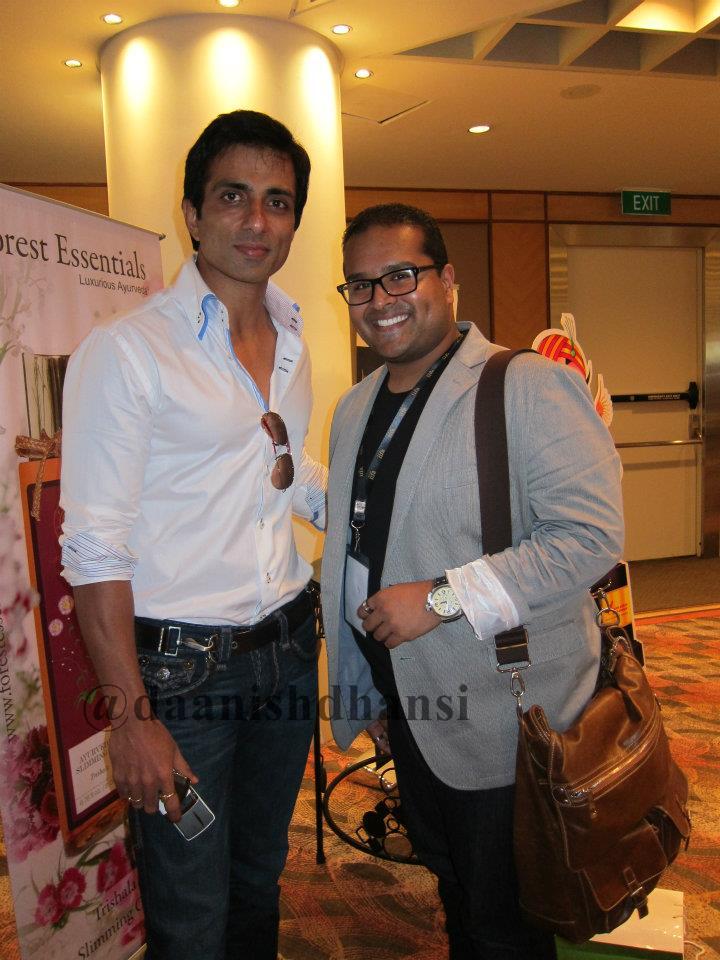 Daanish Dhansi THE BOLLYWOOD BLOGGER: Bollywood Blvd Host Veronica ...