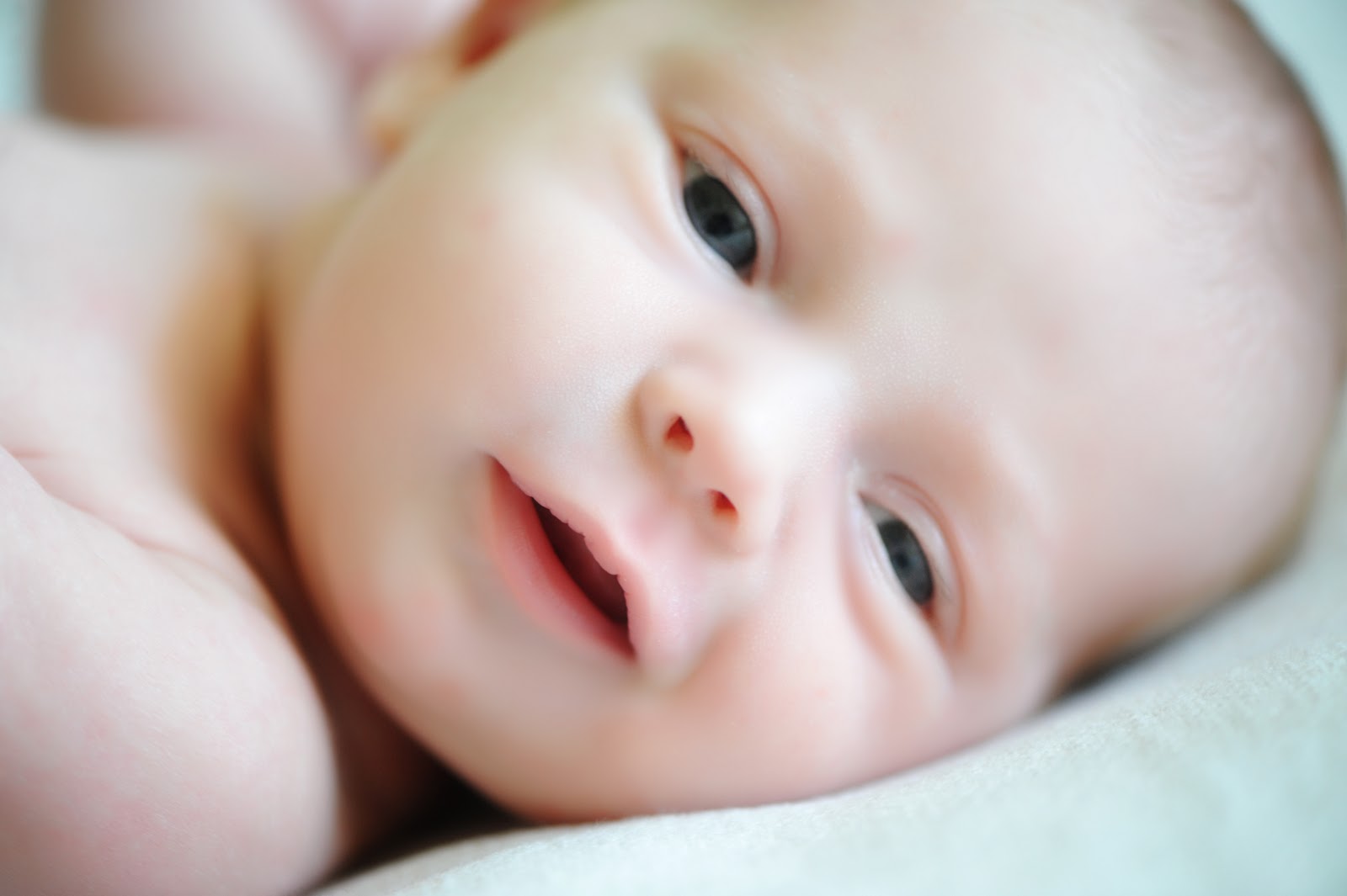 Improve Photo By Emilie: Tricks to the perfect Newborn Photos