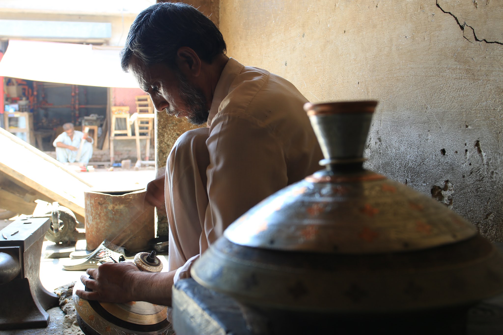 Salman Rashid: Hookah Makers of Lalian