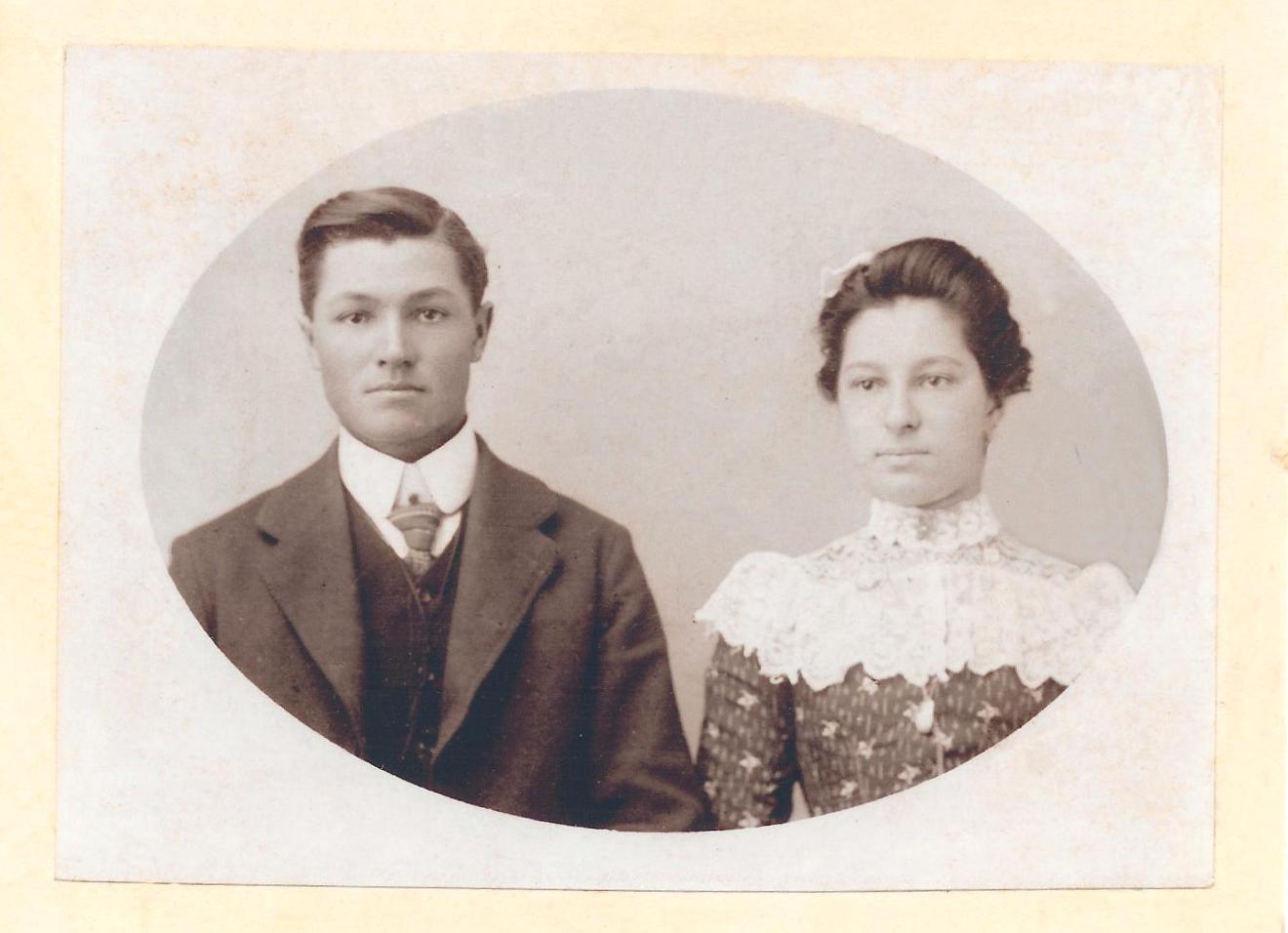 Leach Family, History. . .and other such things: It's all about Mom and ...