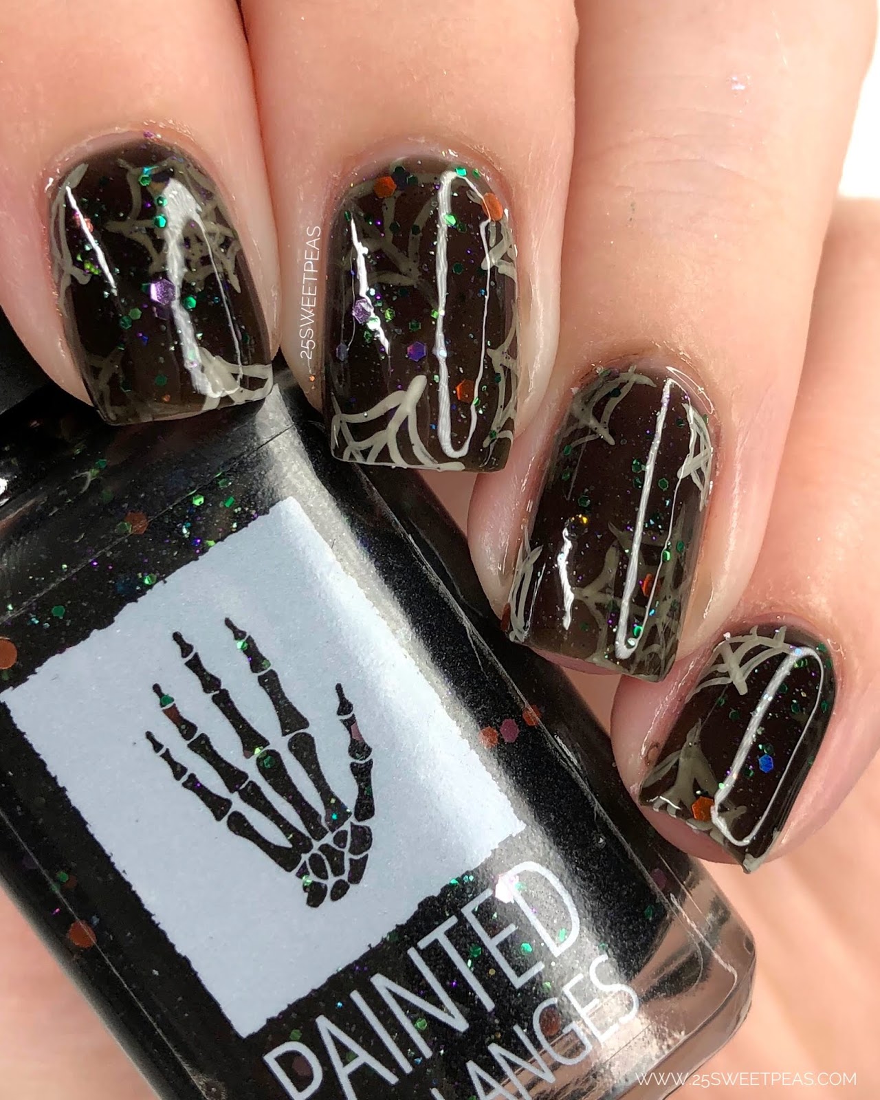 Simple Halloween Nail Art | 12 Days of Halloween Preview — 25 Sweetpeas