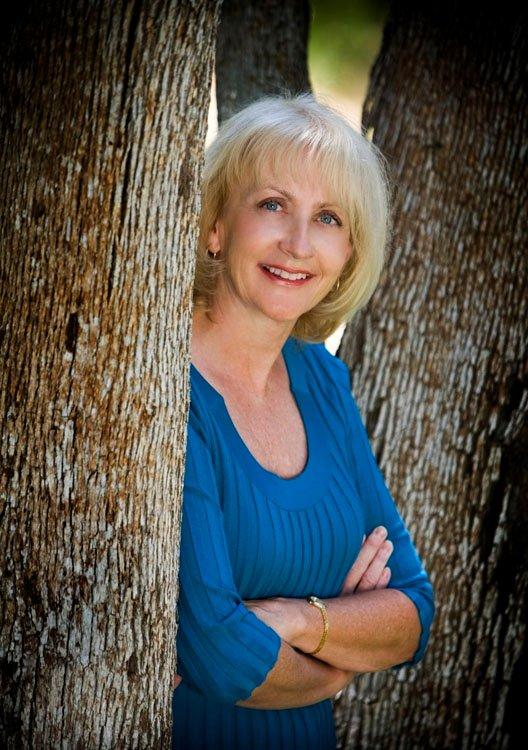 Pots 'n Pens: Guest interview: Cindy Sample & Outrageous Hot Chipotle Cake