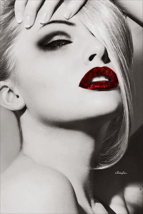 Beautiful colorful pictures and Gifs: Red Splash color