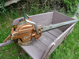 VINTAGE CHAINSAW COLLECTION: WRIGHT GROUP OF SAWS.