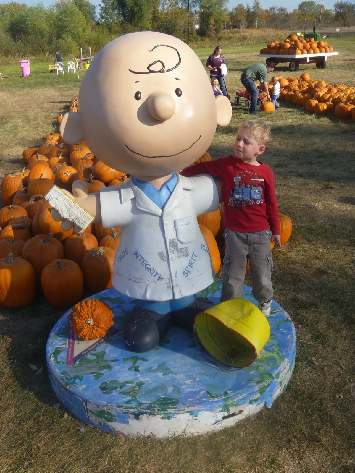 Peter's Puppets: Peanuts Statues in the Twin Cities