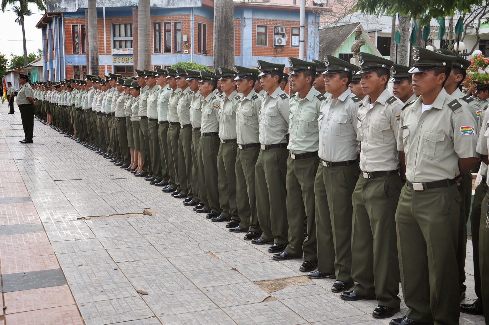 Gobierno Autónomo Departamental de Pando: POLICÍA BOLIVIANA REMEMORA SU ...
