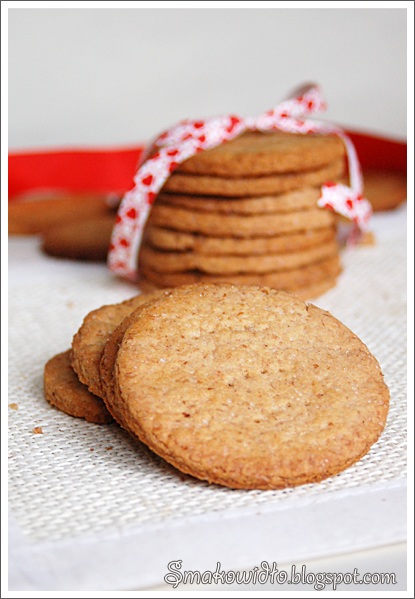 Smakowidło - blog kulinarny o pysznym jedzeniu!.: Digestive biscuits ...