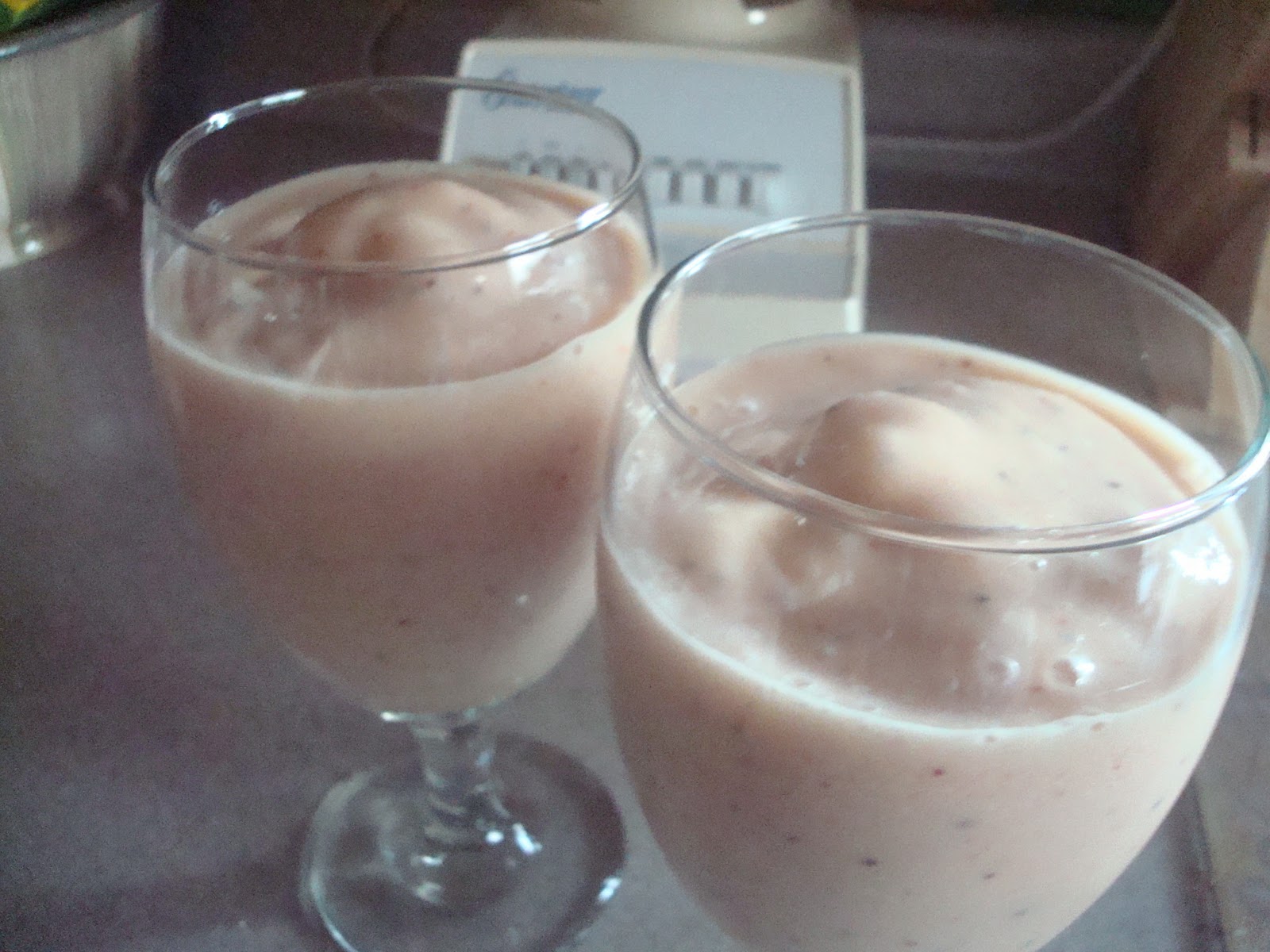 Natalie's Food 911: Peach Banana Chia Smoothie