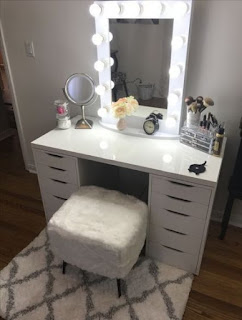 23 Perfect Makeup Table Inspiration Design | ARA HOME