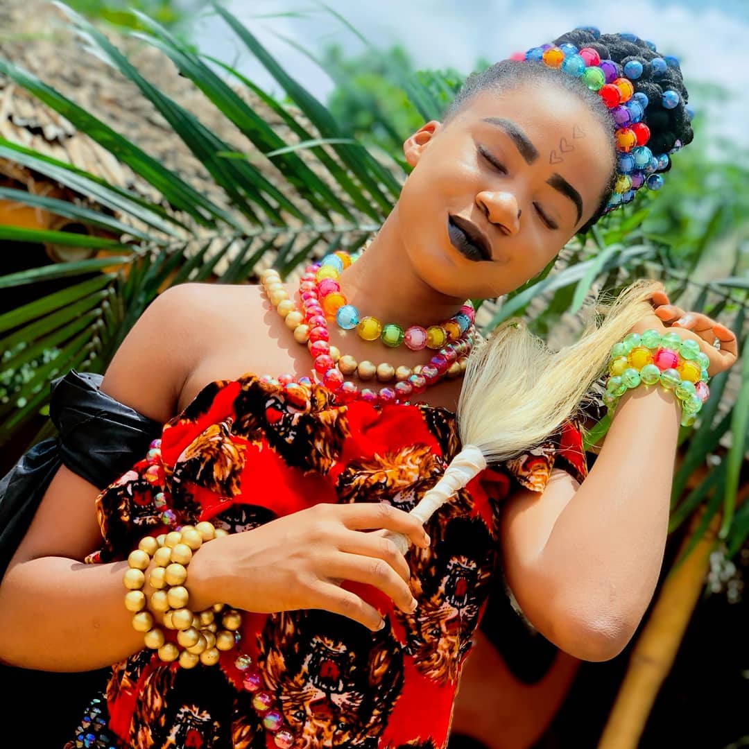 Mercy Kenneth Biography Pictures, Age, Boyfriend, Real Parents, Dad