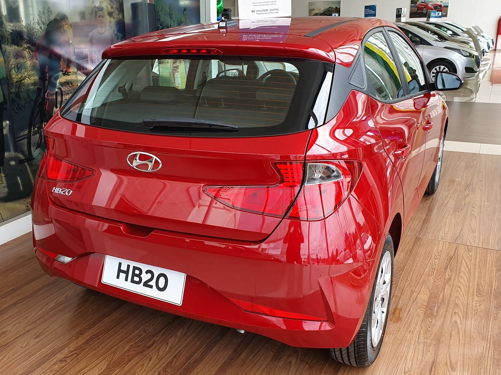 Novo Hyundai HB20 2020: versões Sense (acesso), Vision e Launch Edition ...