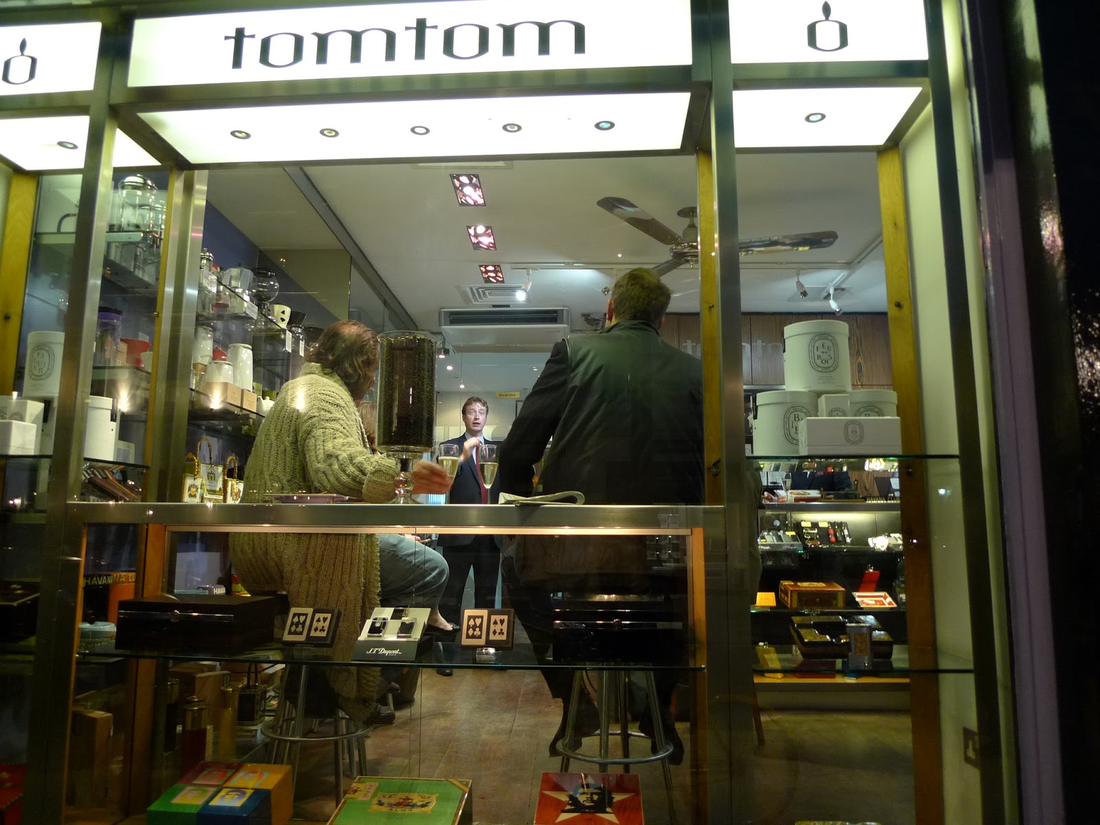 Tomtom Cigars & Coffee