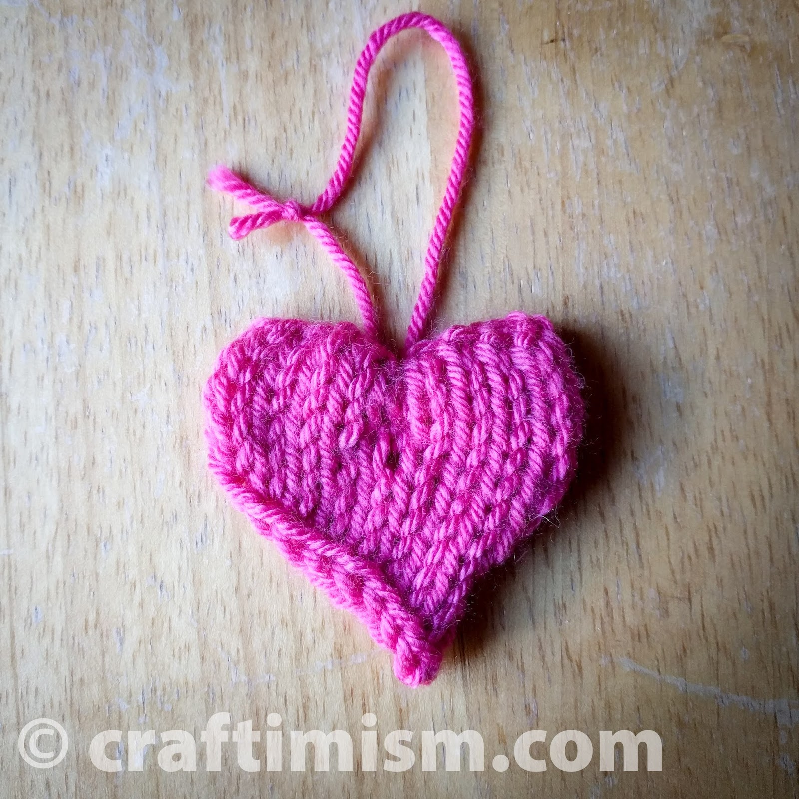 Craftimism: Simple Knit and Crochet Heart patterns