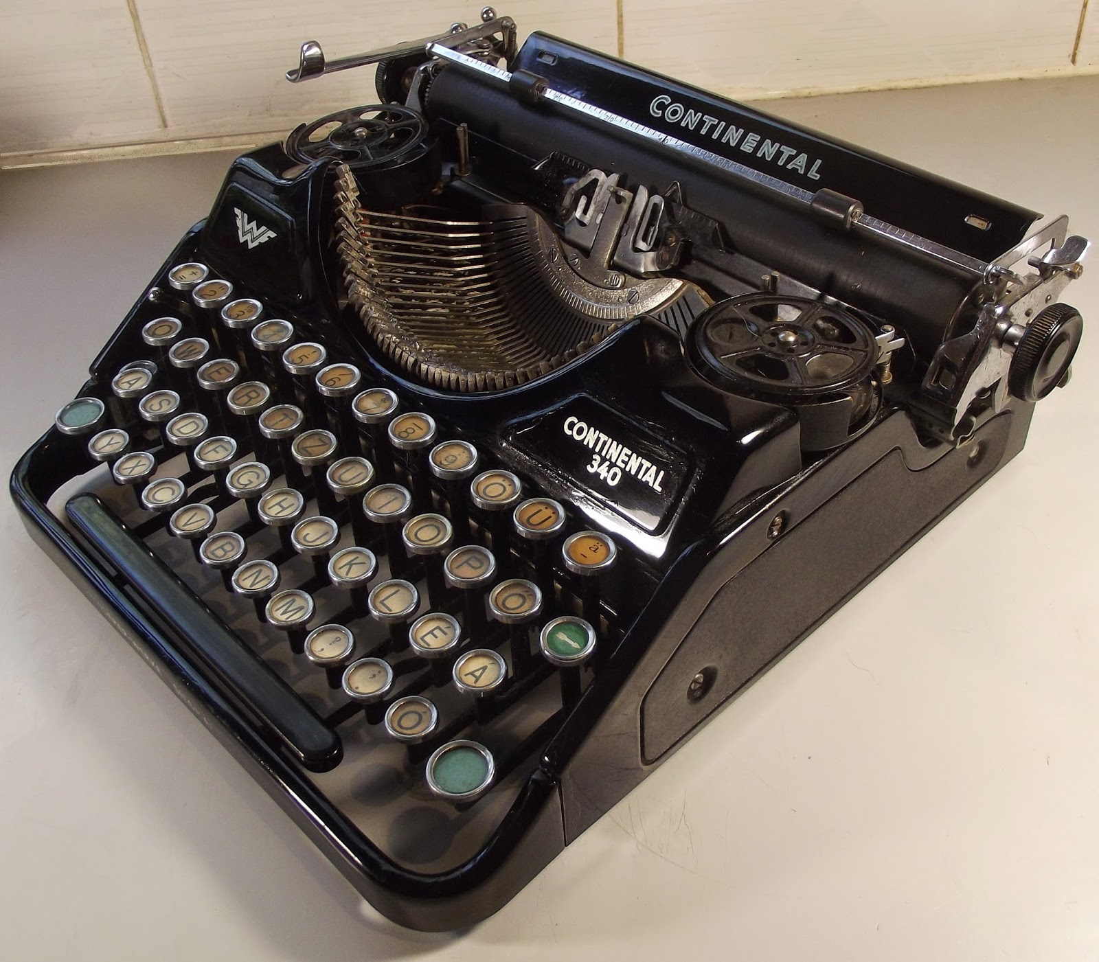 oz.Typewriter: Indiana Jones and the Schönau bei Chemnitz Continental ...