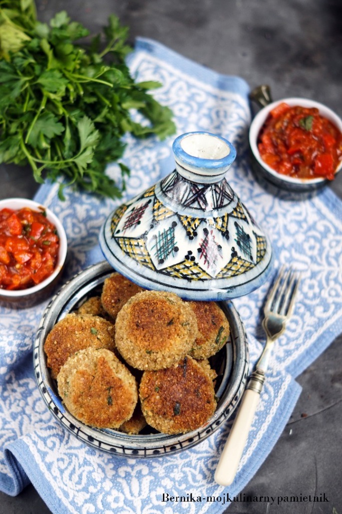 Falafele z sosem warzywnym | Bernika - mój kulinarny pamiętnik