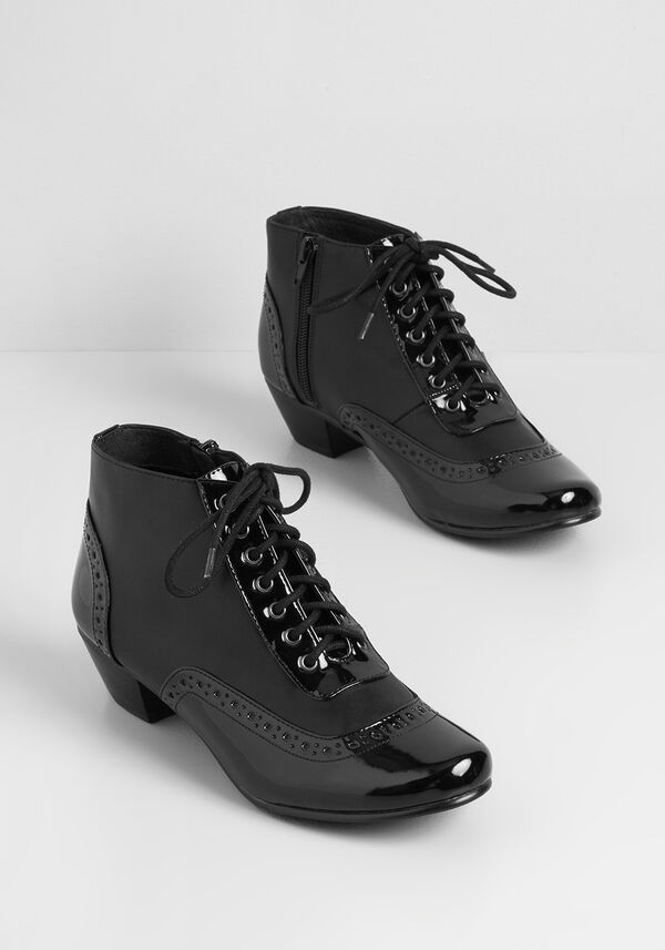 Classic Style Inspiration - Victorian Fashion