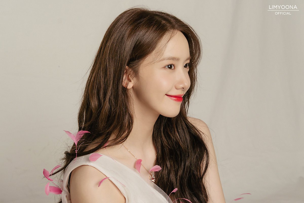 More of SNSD's YoonA for Y magazine - Wonderful Generation