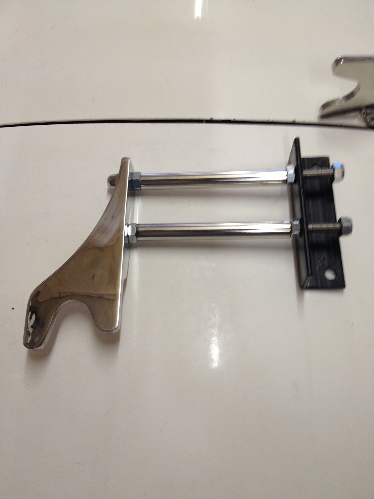 Building an AK 427 Cobra: Quick Jacks.