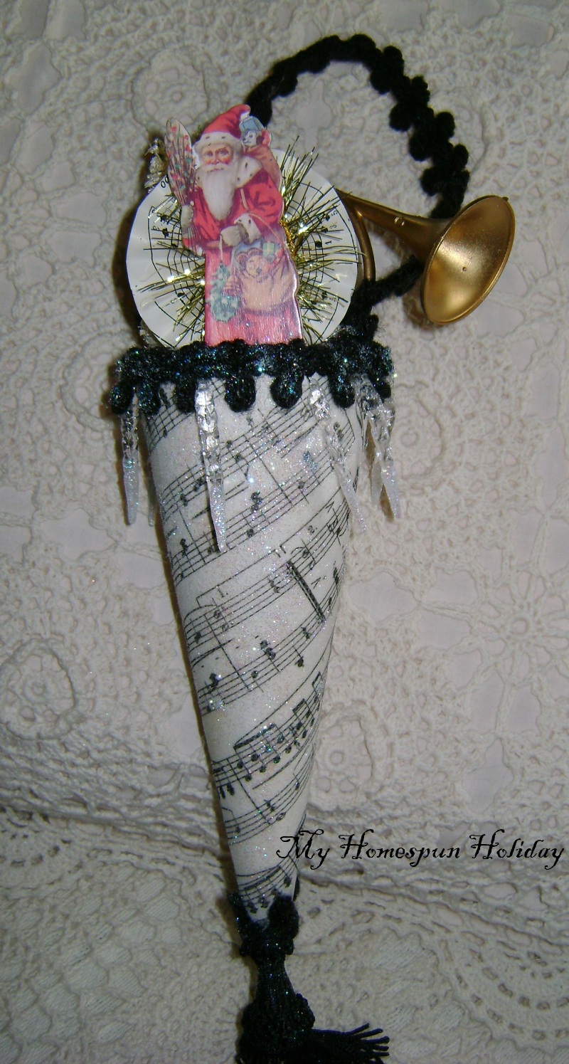 My Homespun Holiday: Victorian cones/tussie mussie