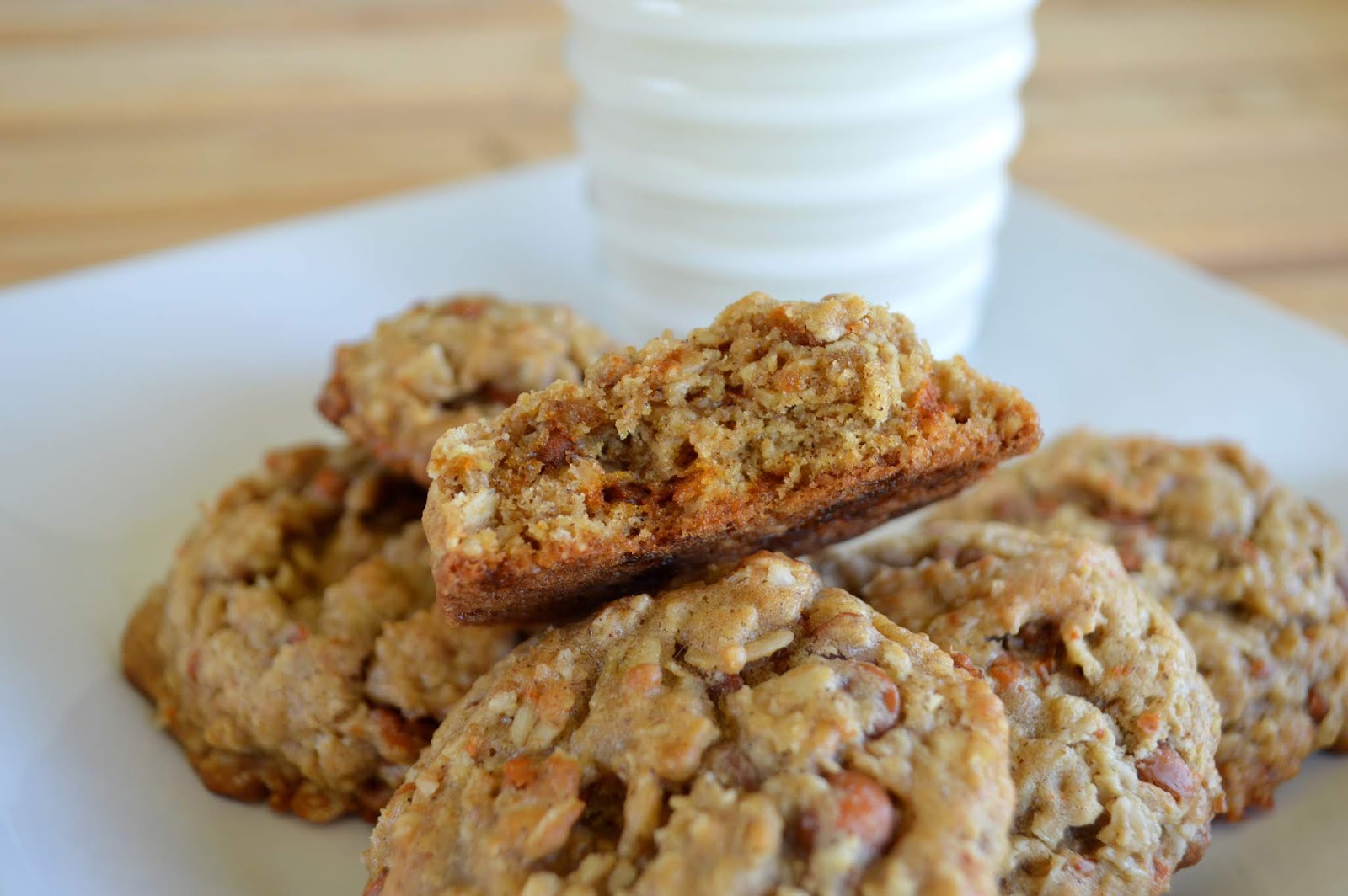 Big Rigs 'n Lil' Cookies: Chewy Cinnamon Oatmeal Cookies
