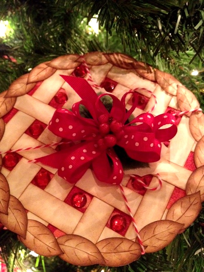 Paper Craft Creations: Christmas Cherry Pie Box
