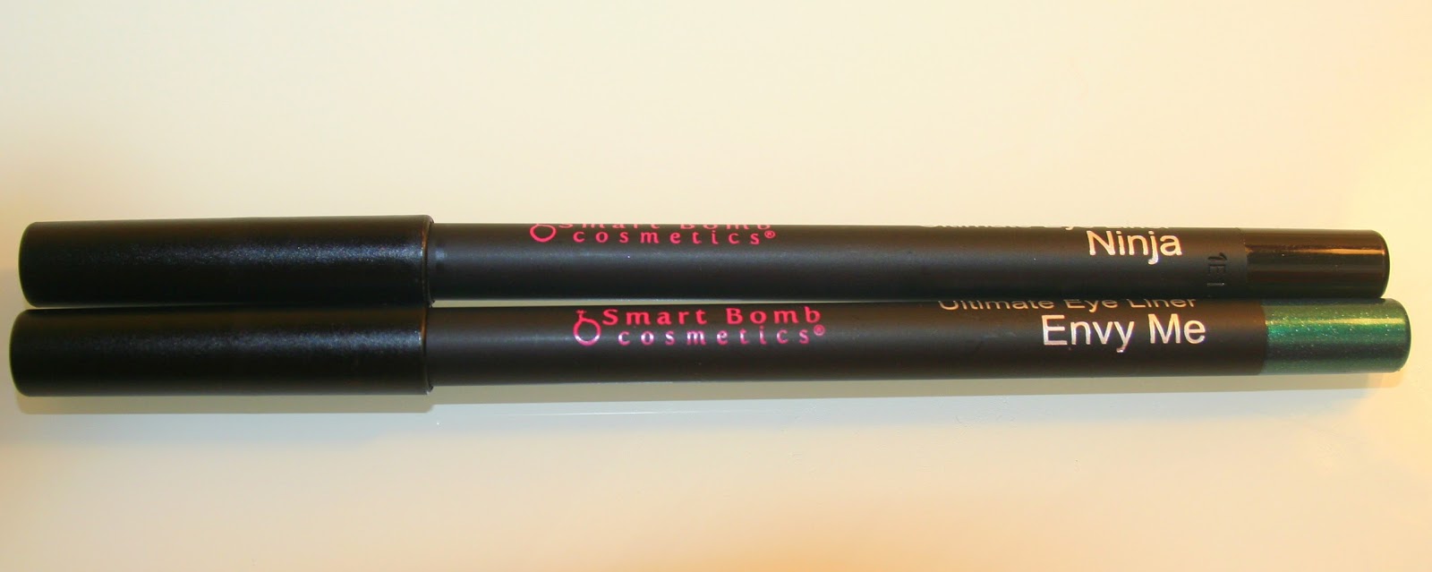 Fashion Maven... Mommy: Fall in Love with Smart Bomb Cosmetics!